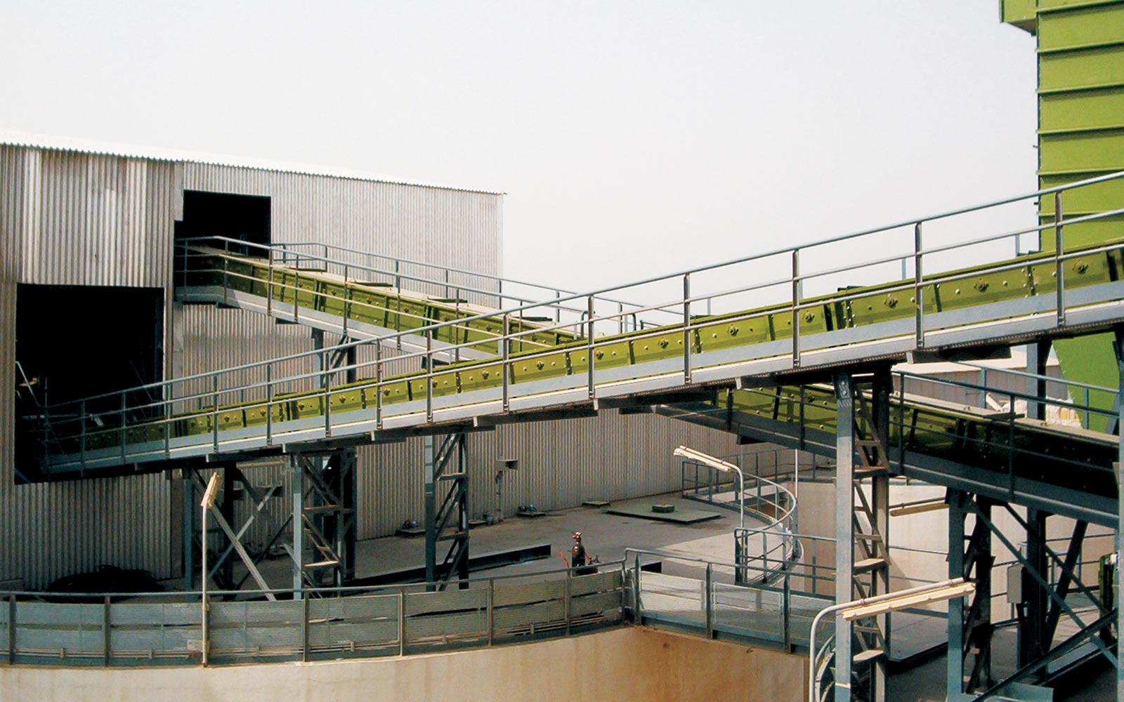 Chain Conveyors - MOTRIDAL Bulk Material Handling